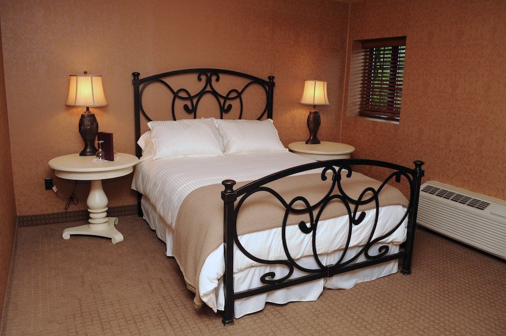 Lodging | The Beaumont Inn | A Unique Dining Experience