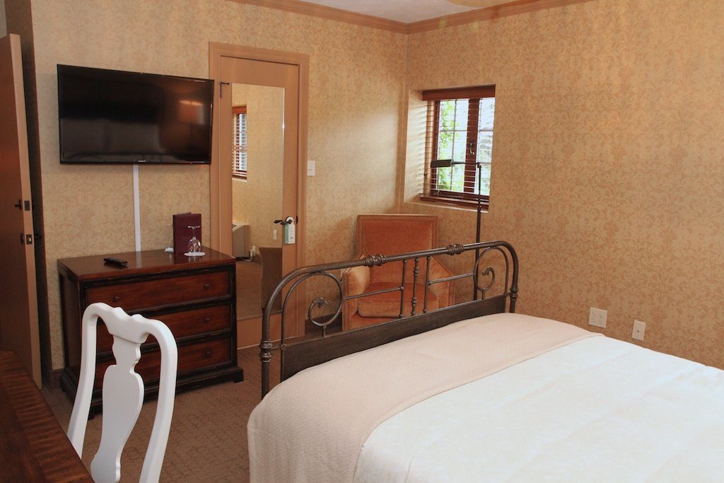 Lodging in Dallas and Black Mountain PA | The Beaumont Inn